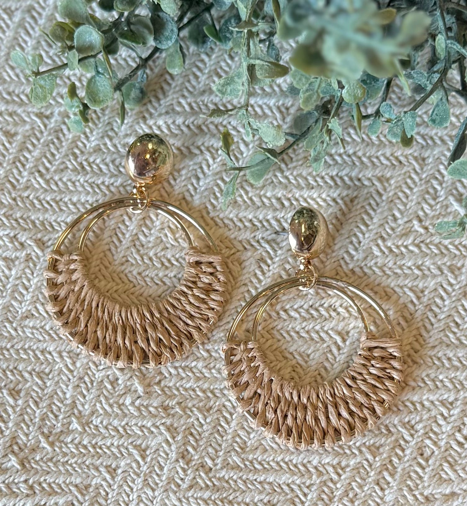 Boho Toasted Raffia Hoops – Wildflower Boutique